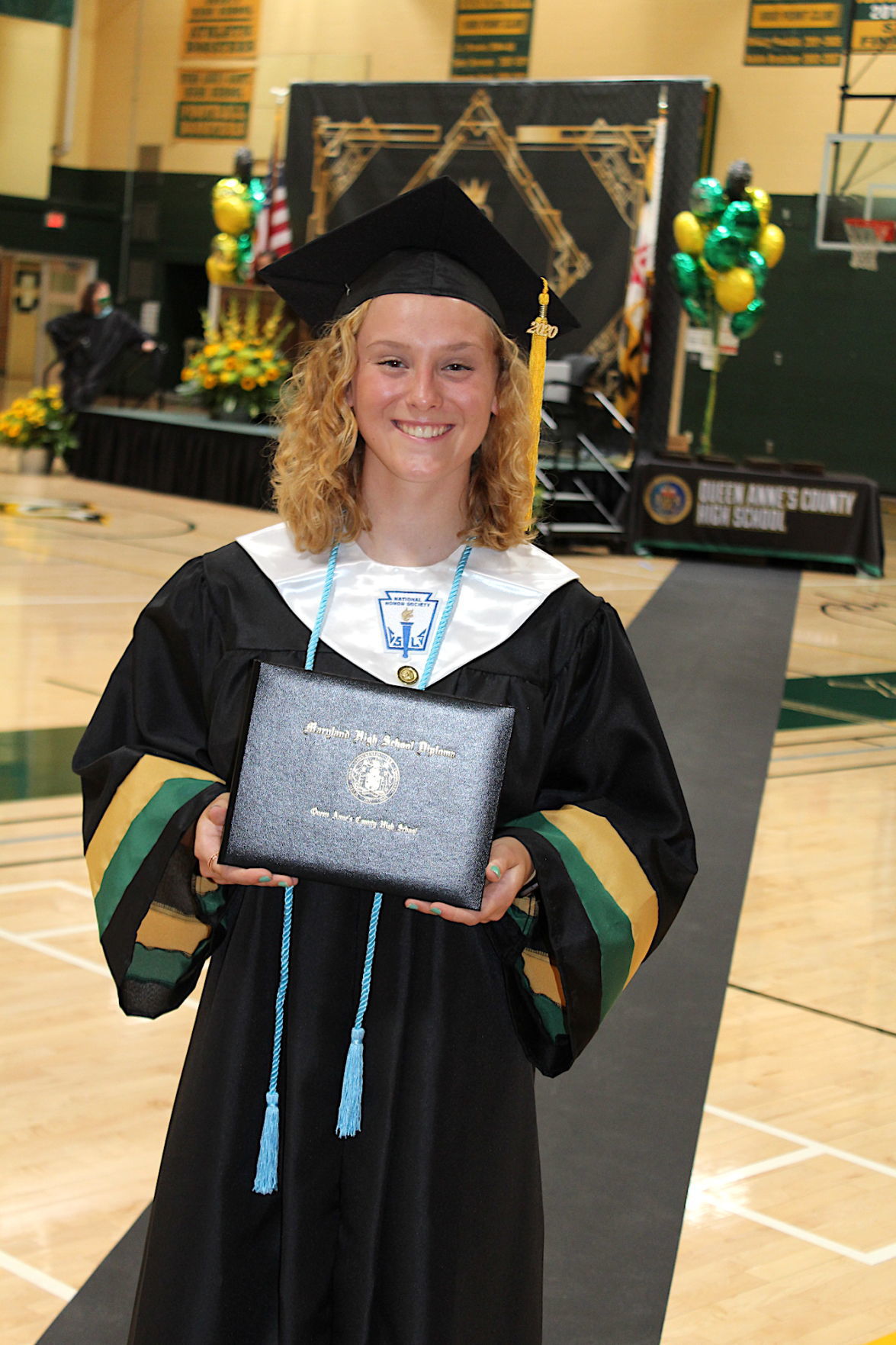 LDS Early Morning Seminary hosts graduation for high school seniors ...