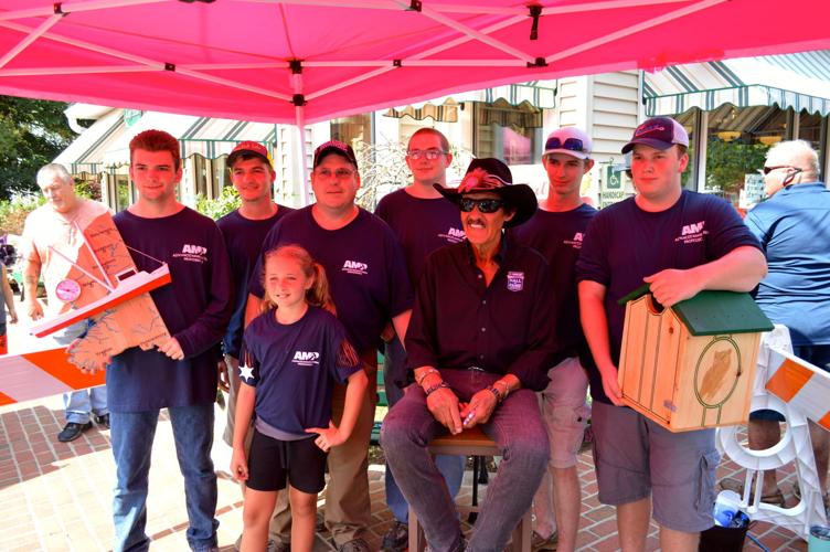 Record crowd attends Ridgely Car Show featuring Richard Petty | News ...