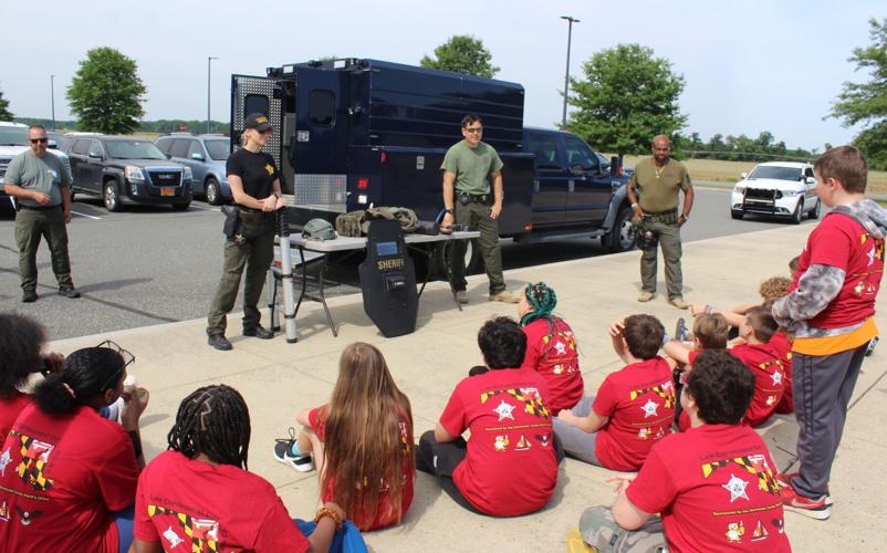 Students learn about law enforcement during DARE Day | News ...