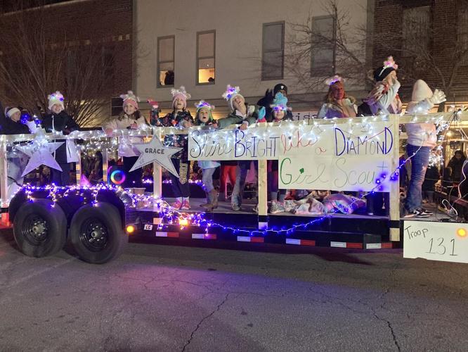 Parade lights up Cambridge for Christmas season | News ...
