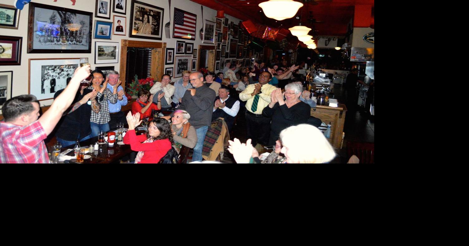 Denton baker makes 'Holiday Baking Championship' finale | News ...