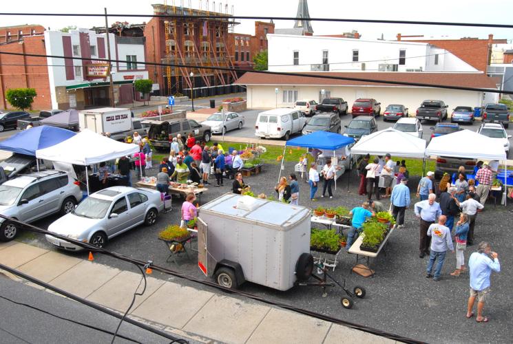 Cambridge Farmers Market hosts grand opening in new location | News ...