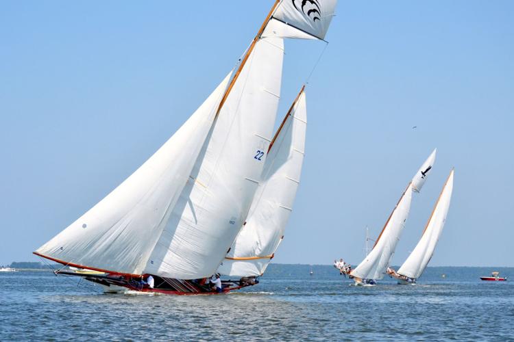 Log canoes race for Governor Hicks Cup | News | myeasternshoremd.com