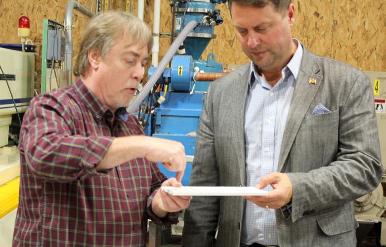 Dan Cox visits Hurlock factory | News | myeasternshoremd.com