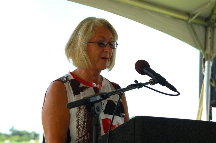 Memorial service marks 40th anniversary of Mowbray's shooting | Queen ...