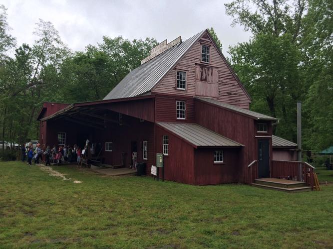 Linchester Mill hosts students for local history lesson | Schools ...