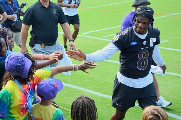 Students expand their Horizons with trip to Ravens training camp | News ...