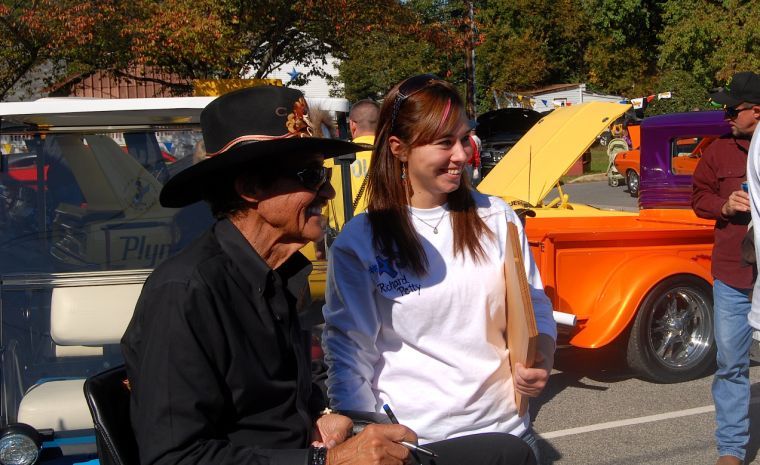 Photo Gallery: NASCAR Legend Richard Petty visits fans in Ridgely ...