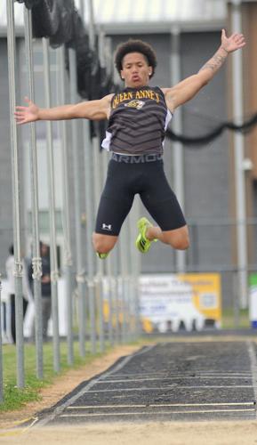 Easton's Camper enjoys a golden day: Kent, QA and KI athletes place ...