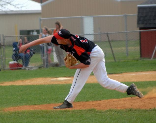 Colonels outlast Lions, pick up season sweep | High Schools ...