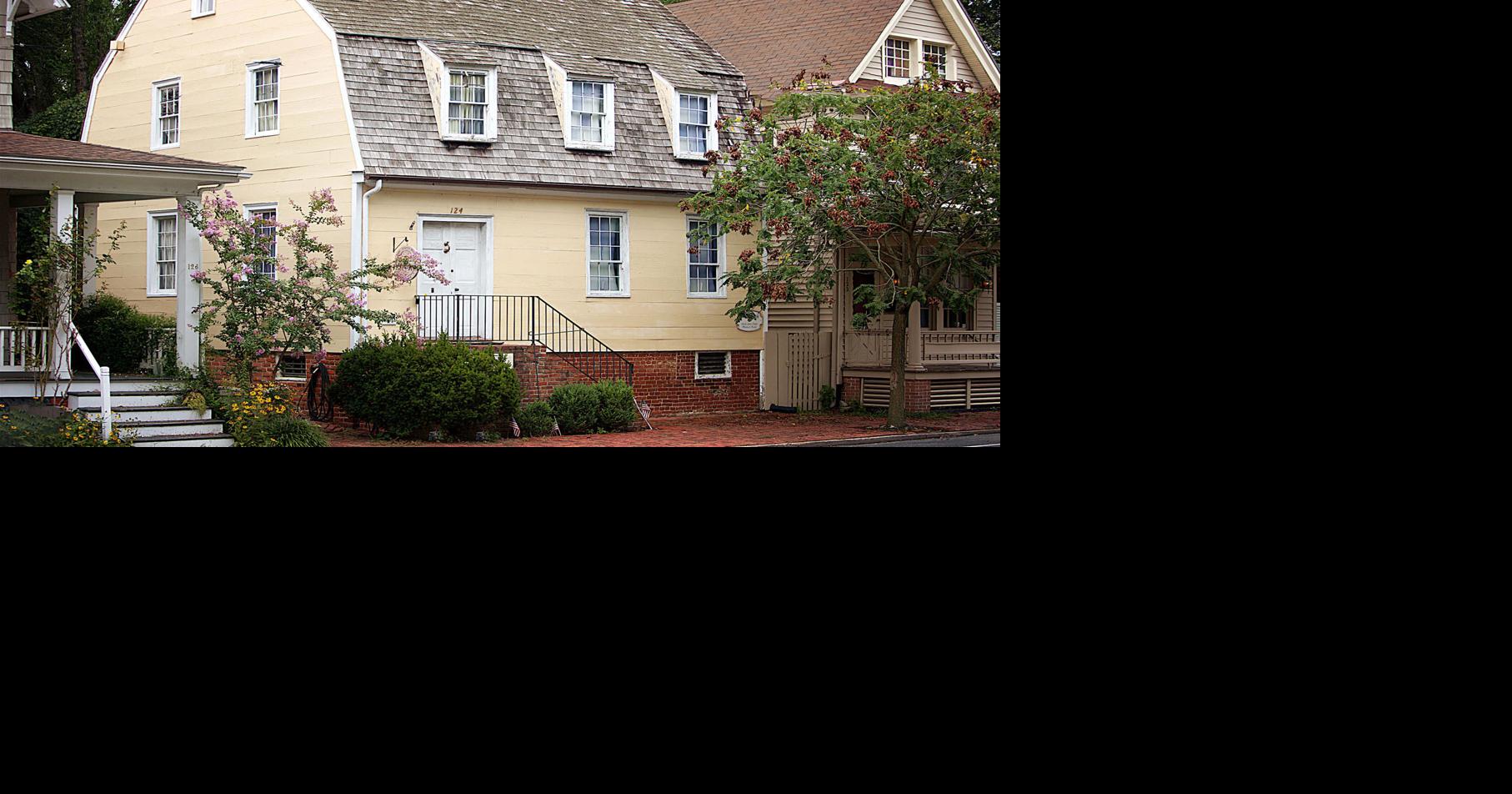 A spooky Halloween night beckons visitors to historic Centreville ...