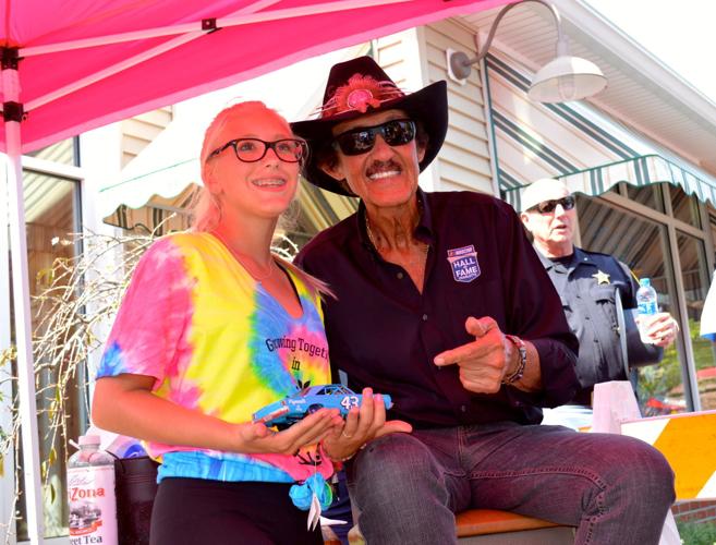 Record crowd attends Ridgely Car Show featuring Richard Petty | News ...