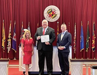 Pfeffer graduates for Academy for Excellance in Local Governance | News ...