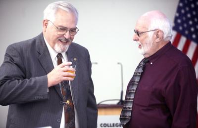 Council bids adieu to Mayor Rick Mueller | Government | myheraldreview.com