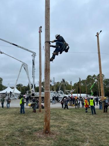 SSVEC linemen do Cochise County proud at International Rodeo in KC ...