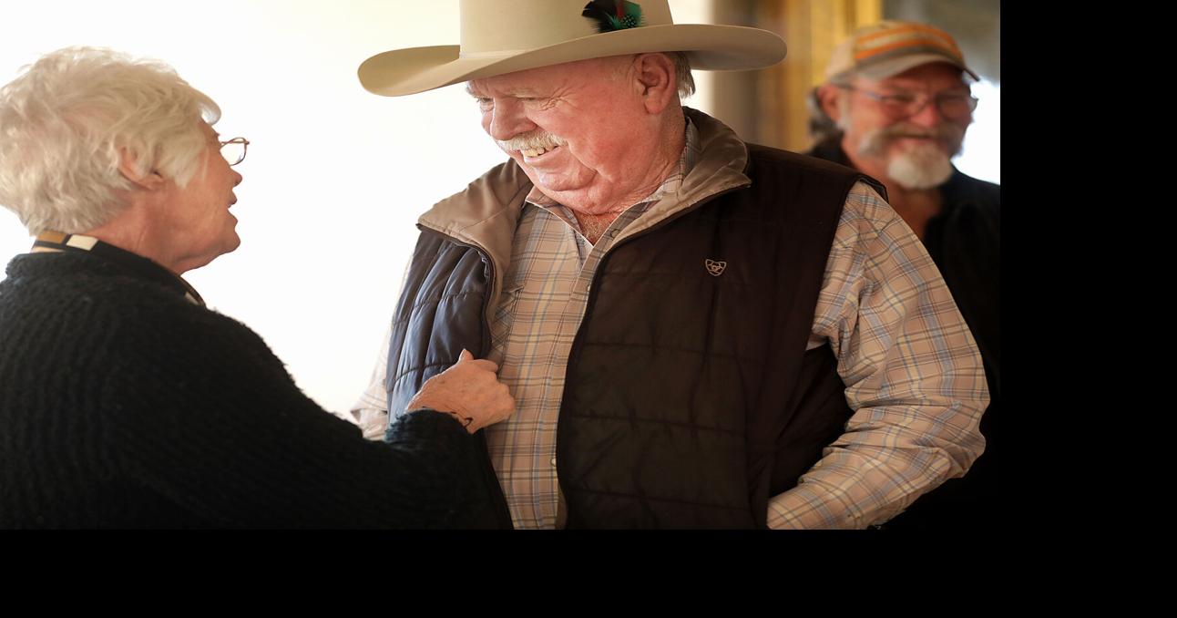 Escapule is re-elected mayor of Tombstone, others win seats on the City ...