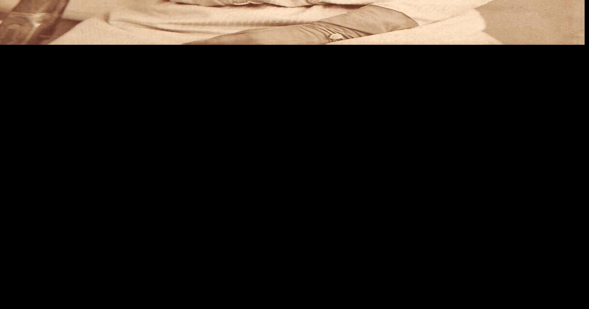 Meandering the Mesquite: Little Miss Sure Shot: Annie Oakley hit a ...