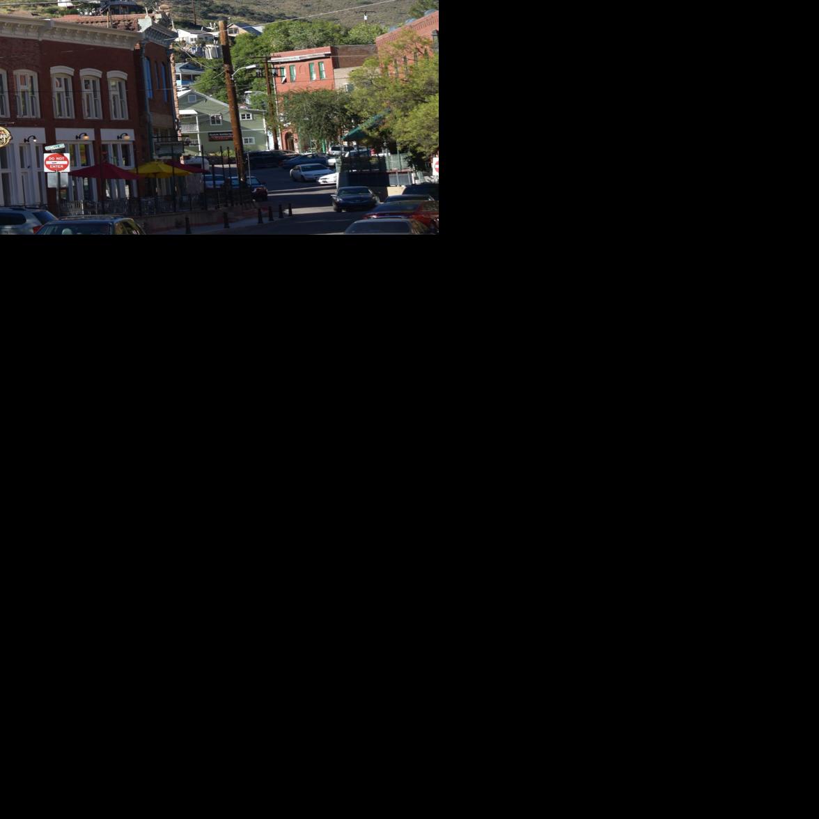 Wildland fire burns near Old Bisbee | Bisbee | myheraldreview.com