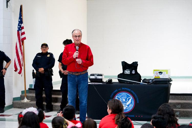 Douglas Mayor makes visit to Faras Elementary as part of Red Ribbon ...