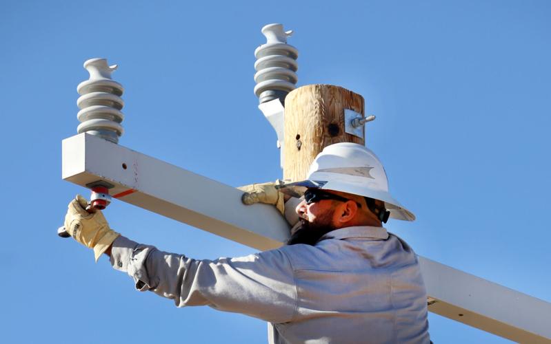 High wire act: Arizona Lineman Rodeo puts practical skills to the test ...