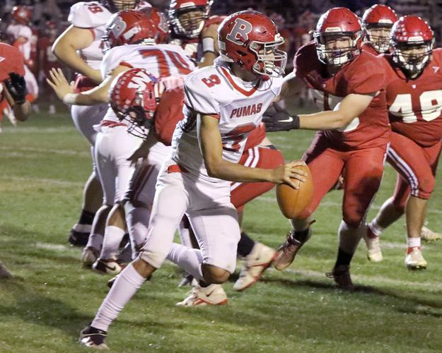 Bisbee wins wild game with Wilcox 30-28 | Local Sports | myheraldreview.com