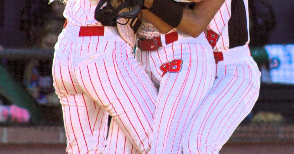 Bus trouble, seventh-inning trouble can’t stop Willcox’s title ride ...