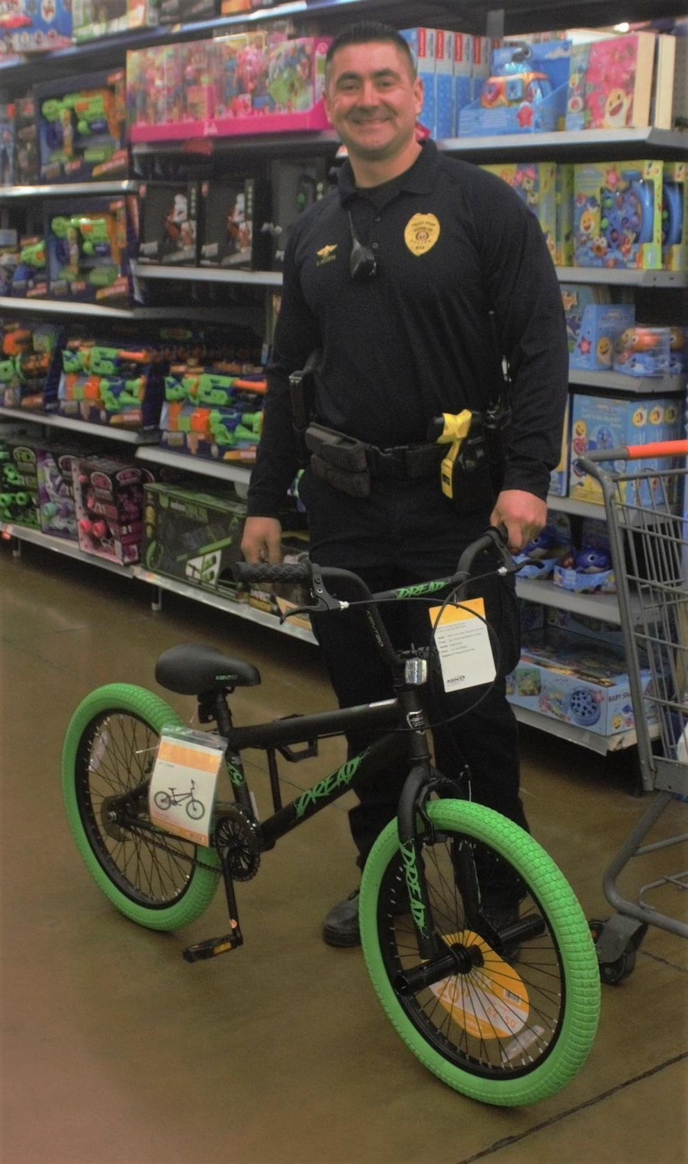 Douglas Policeman Acosta Retires After 20 Years of Service | Douglas ...