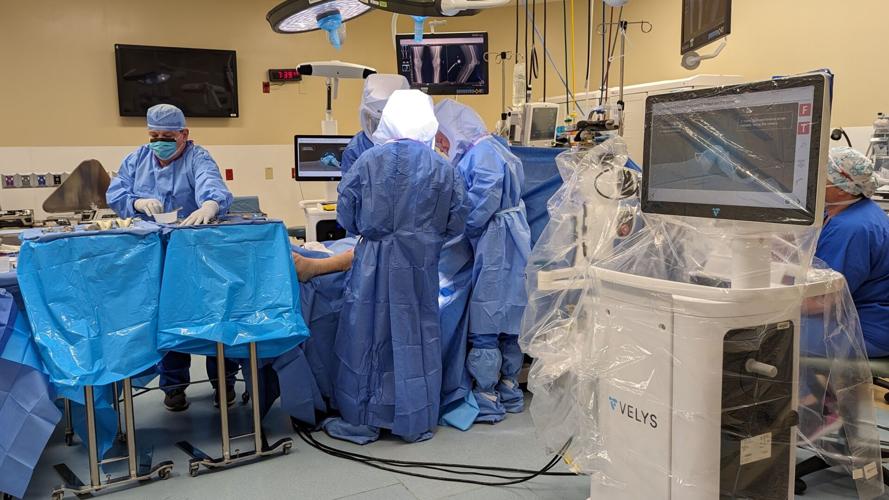 New robotic surgery technology at CVMC can improve patient outcome in knee operations | Health ...