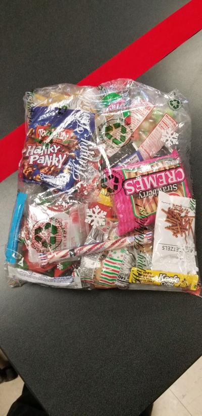 Sheriff helps deliver Christmas gifts to jail inmates | Cochise County ...