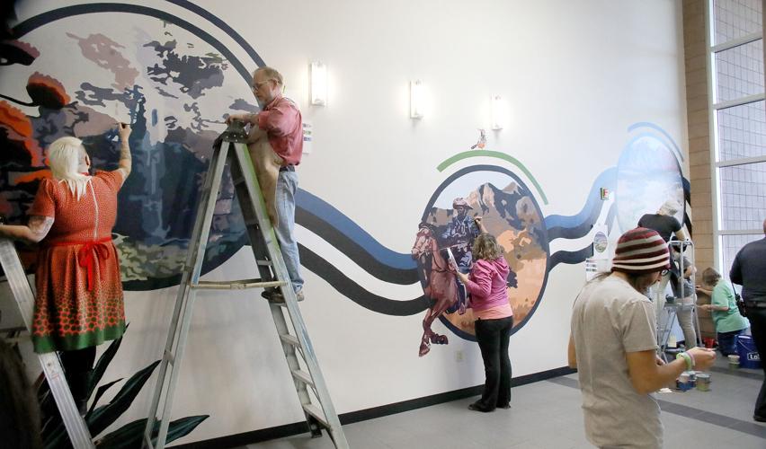 Combined effort draws broad strokes for police department mural ...