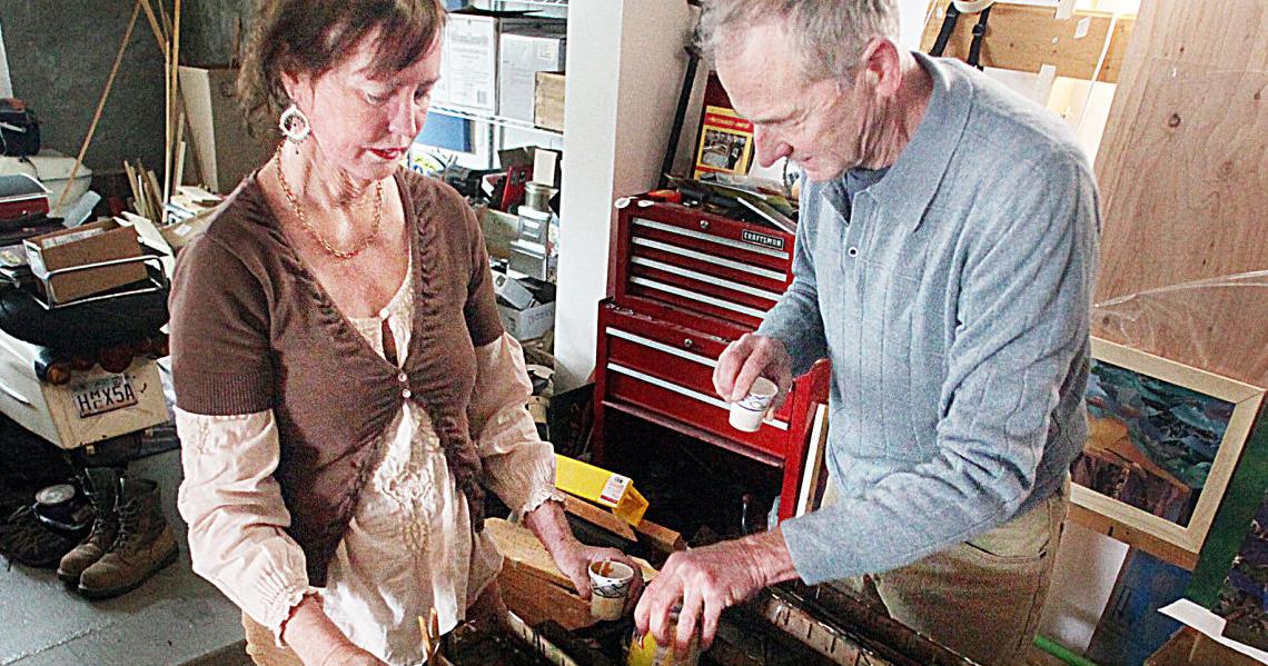 Lovely letters: Bisbee artists put their hands to creating eye-catching ...