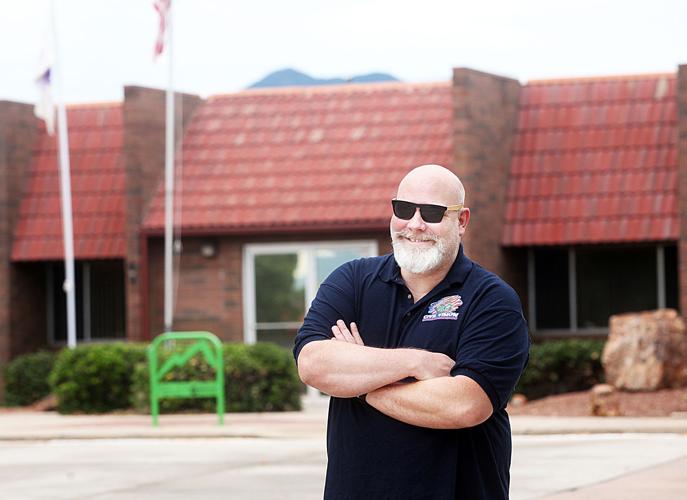 A lifetime of service: SV resident receives distinguished veteran award ...