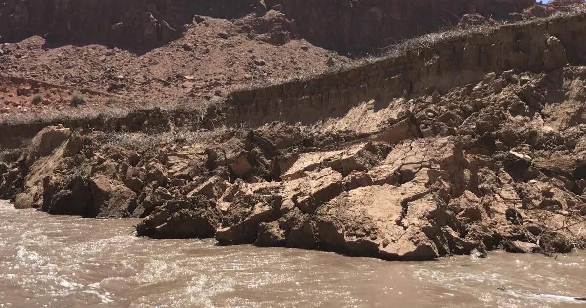 Glen Canyon Dam has created a world of mud | State | myheraldreview.com