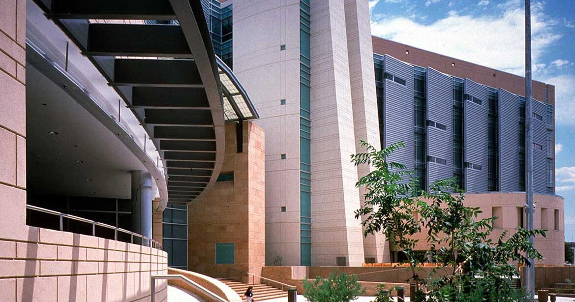 Attorney’s injuries will delay lawsuit against CCSO deputies | Benson ...