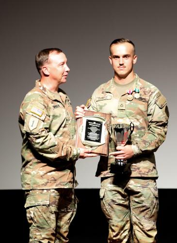 Fort Huachuca team defends home turf, wins TRADOC Best Squad ...