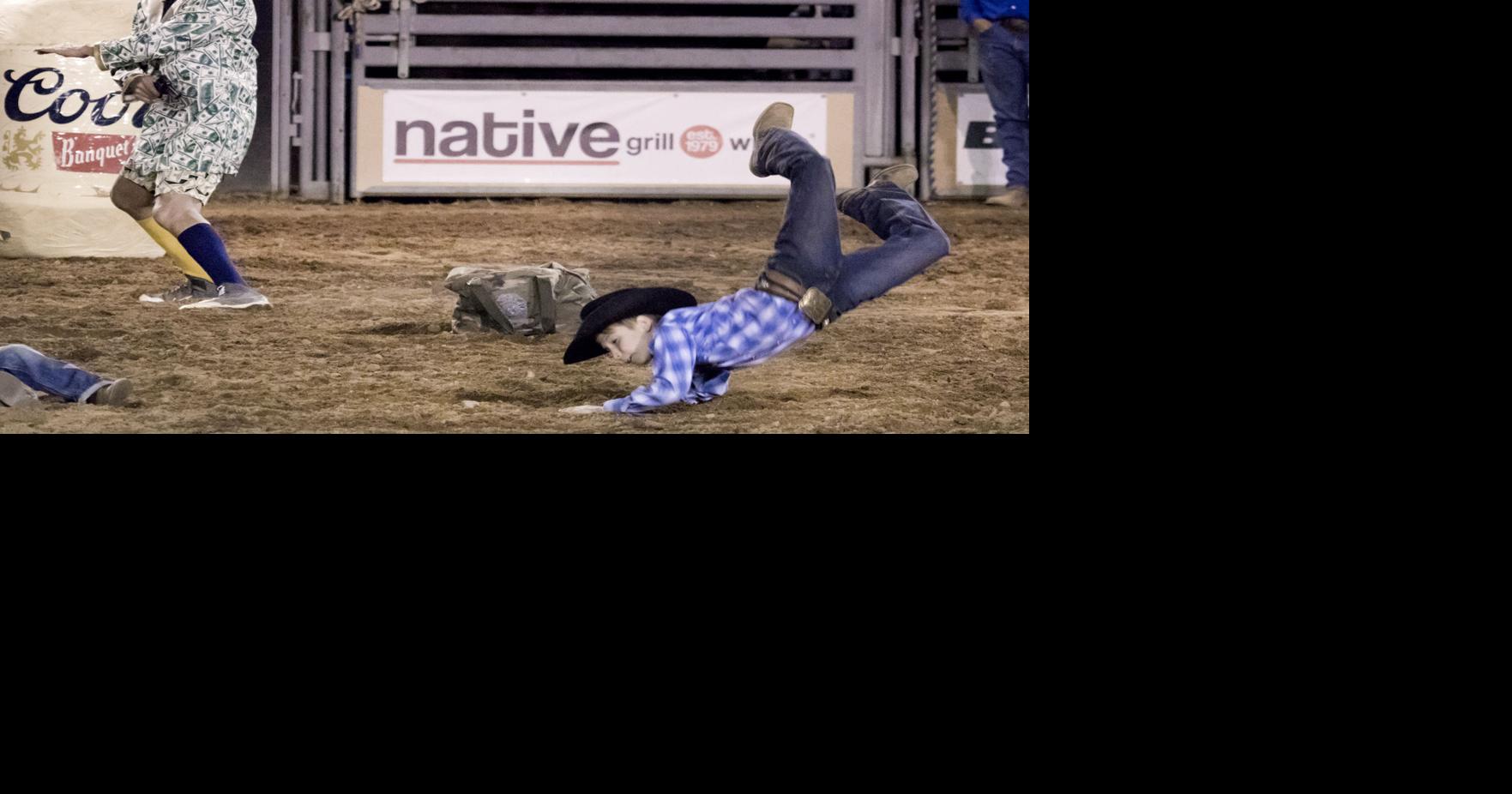 Photo gallery: Mutton busting and bull riding, April 21 ...