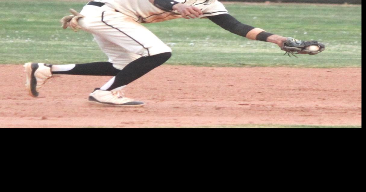 Douglas baseball begins busy week with big win over Walden Grove ...