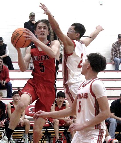 Bisbee’s Jose Mendez honored for surpassing 1,000 career points ...