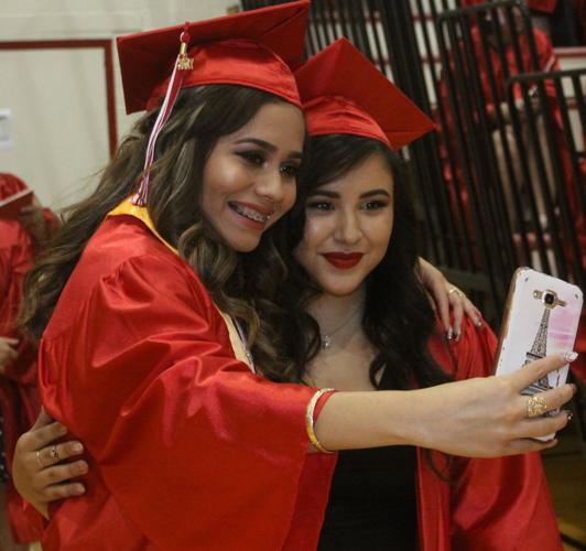 Plenty of tassels turned at Cochise College commencement | Douglas ...