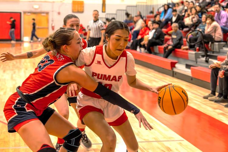 Benson girls defeat Bisbee | Local Sports | myheraldreview.com