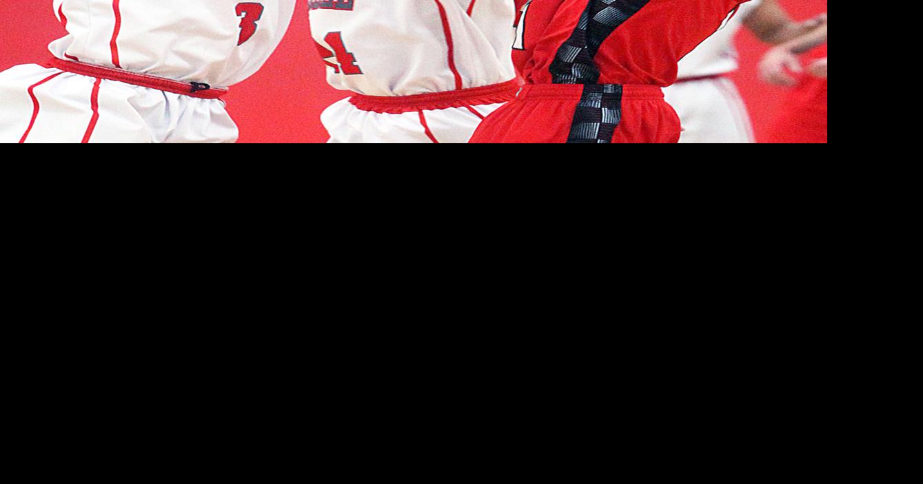 Pumas stay alive: Bisbee boys advance to region semifinals | Best of ...