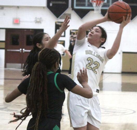 Douglas girls basketball experiences off shooting night in 44-39 loss ...