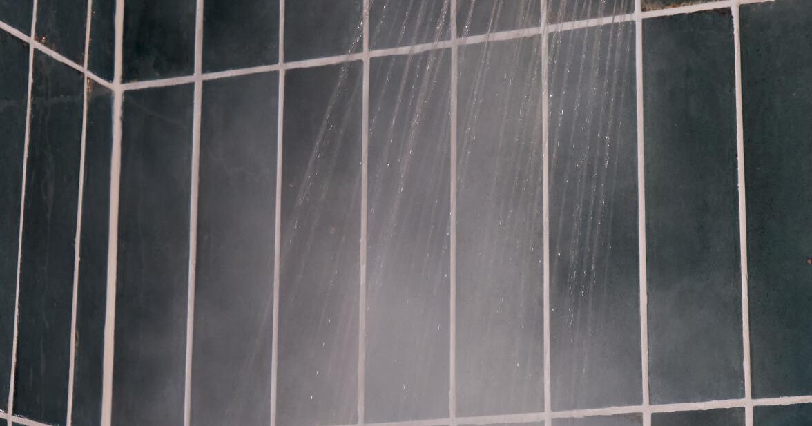 Are Hot Showers Bad for Your Skin and Hair? | Lifestyle ...