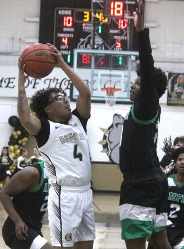 Douglas boys basketball rallies to beat Amphi on senior night | Local ...
