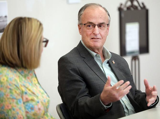 Sinema visits Douglas, but holds no hope for the migrant situation ...