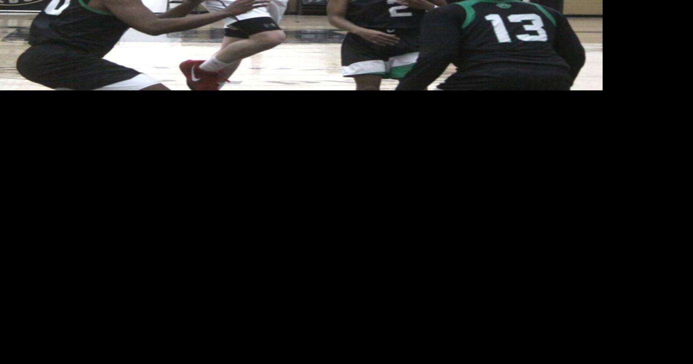 Douglas boys basketball rallies to beat Amphi on senior night | Local ...