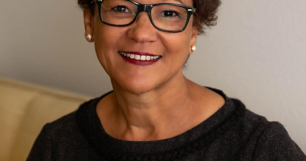 Mignonne Hollis continues NSBA board leadership | Business ...