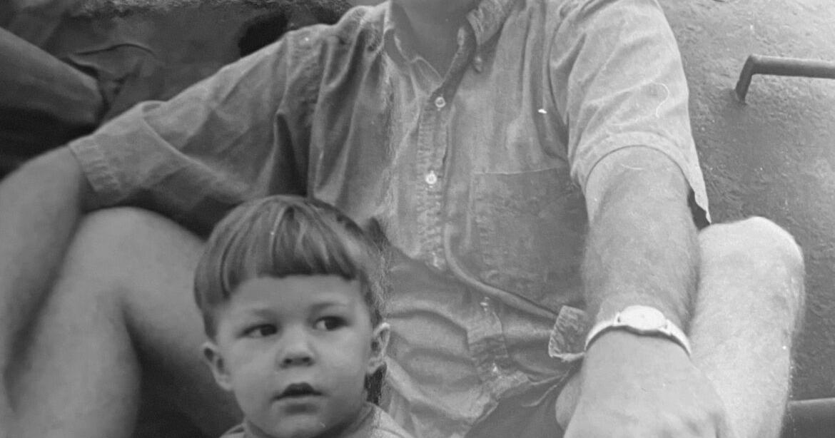 A smart-aleck son often grows into just smart | News | mymcr.net
