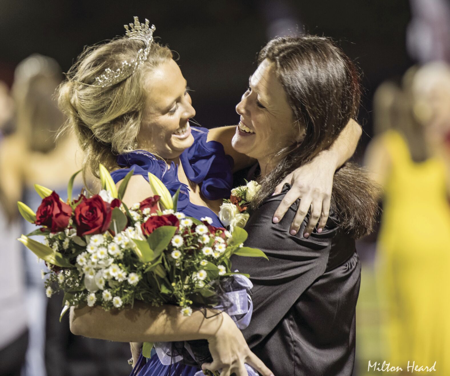 Bella Marshall crowned FPD Homecoming Queen | News | mymcr.net