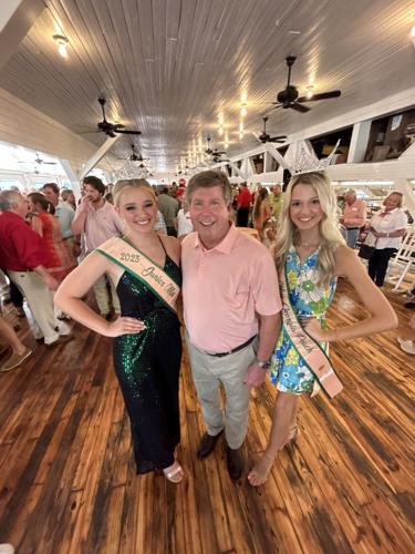 Big crowd for Peaches, Politics | News | mymcr.net